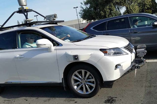 Avvistata la prima auto a guida autonoma Apple