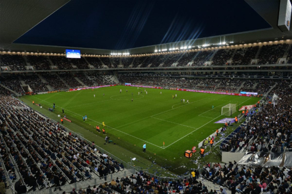 Lo stadio Matmut Atlantique a Bordeaux, capitale del Cabernet-Sauvignon