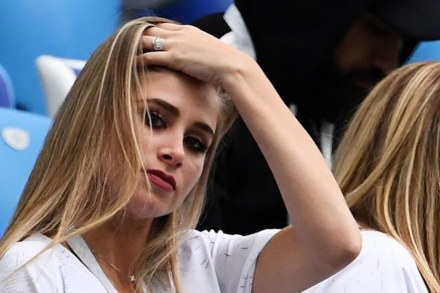 Pogba, momento magico: l'amore trionfa con la bella fidanzata Maria ...