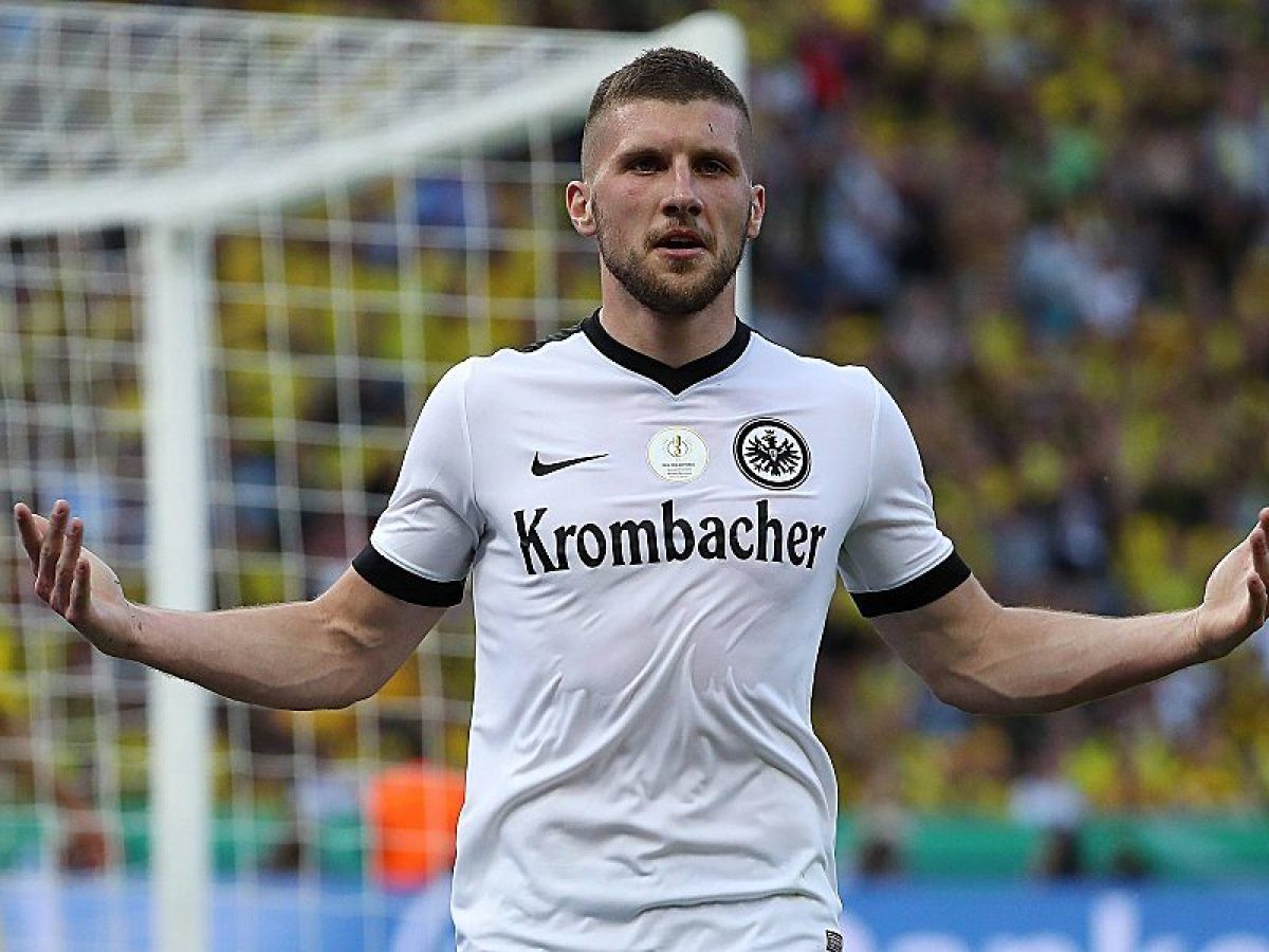 Bundesliga, Rebic fa gol al Werder Brema ma non esulta: pensava fosse ...