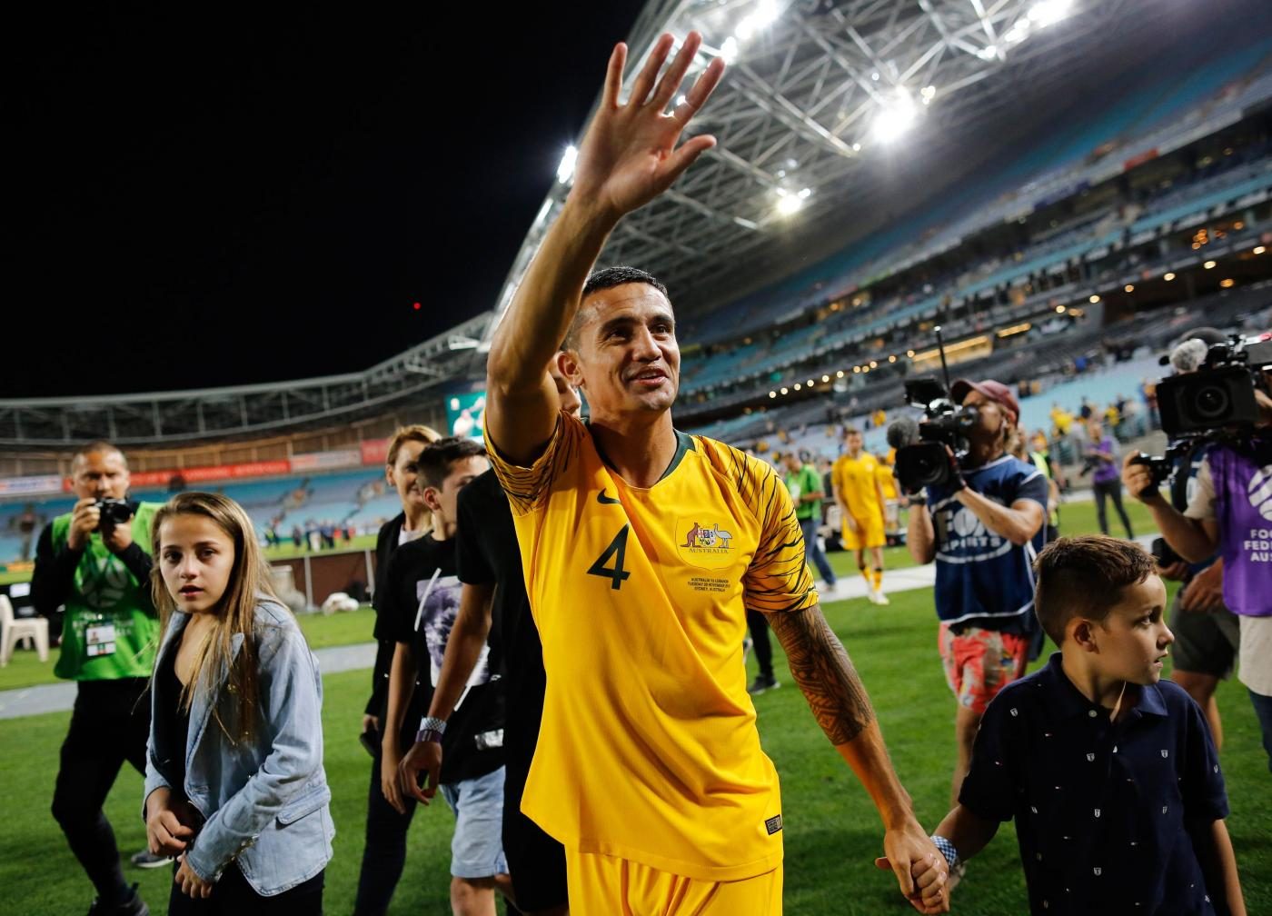 Tim Cahill, leggenda del calcio australiano, si ritira a 39 anni